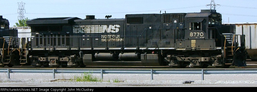 NS 8770
